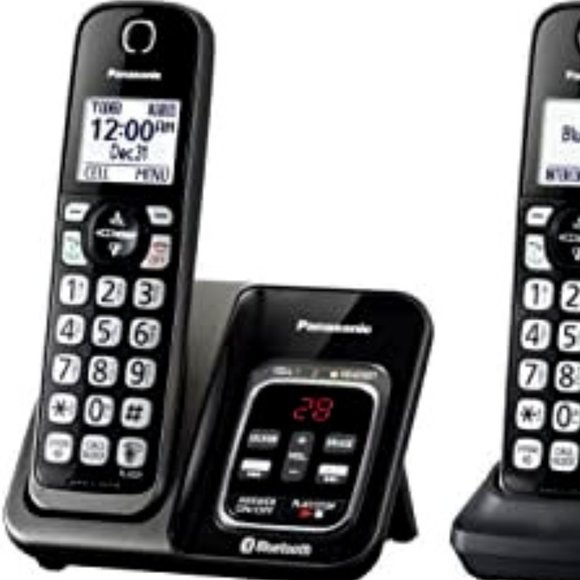 Panasonic | Other | Panasonic Expandable Cordless Phone System W Link2cell Bluetooth 4 Handsets ...